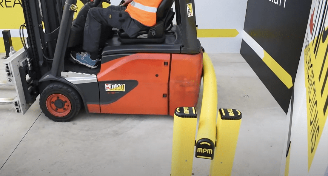 MPM Dock Gates and Safety Guardrails from Ontario Bollards | Ontario ...